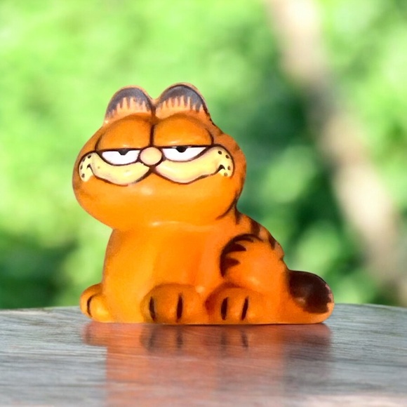 Alpo | Toys | Vintage Garfield Figurine | Poshmark